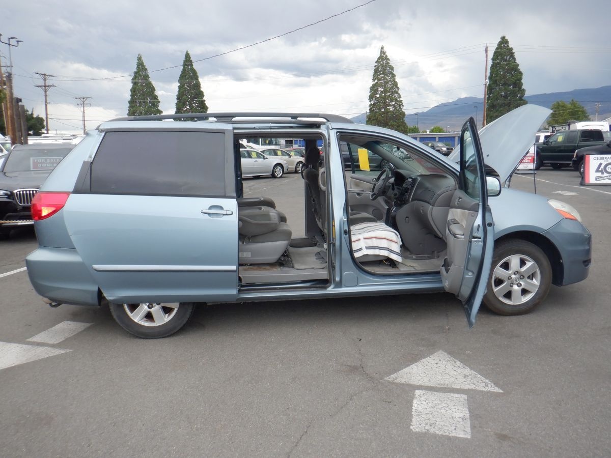 2006 Toyota Sienna LE Minivan - For Sale By Owner at Private Party Cars ...