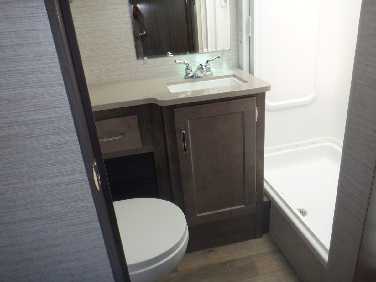 2022 Winnebago Minnie Winnie Model# M-31H Class "C" - For Sale By Owner ...