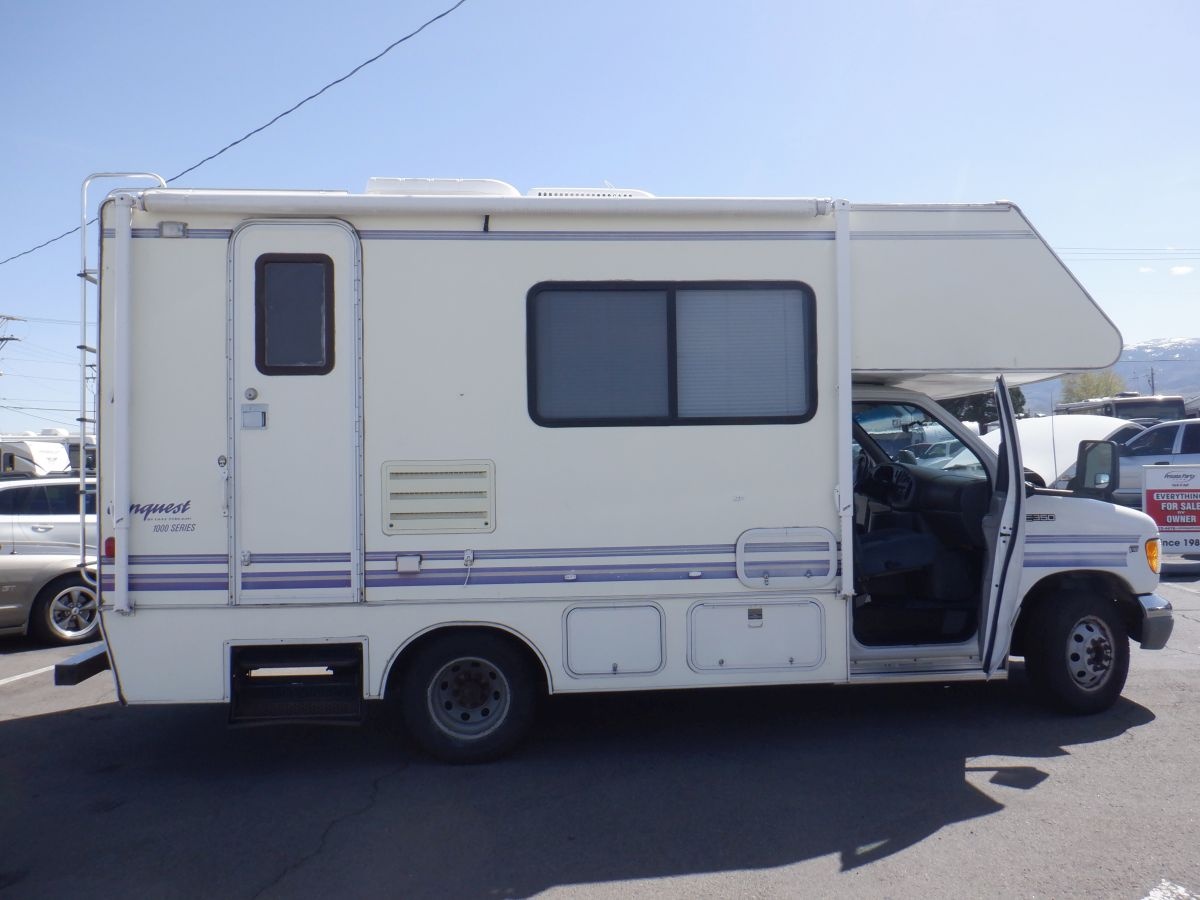 1998 Gulf Stream Conquest 20' Class C Motor Home 1000 Series - For Sale ...